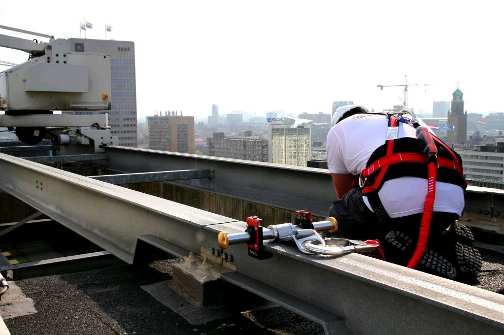 Valbeveiliging en bescherming op een plat dak | Valbeveiligingen